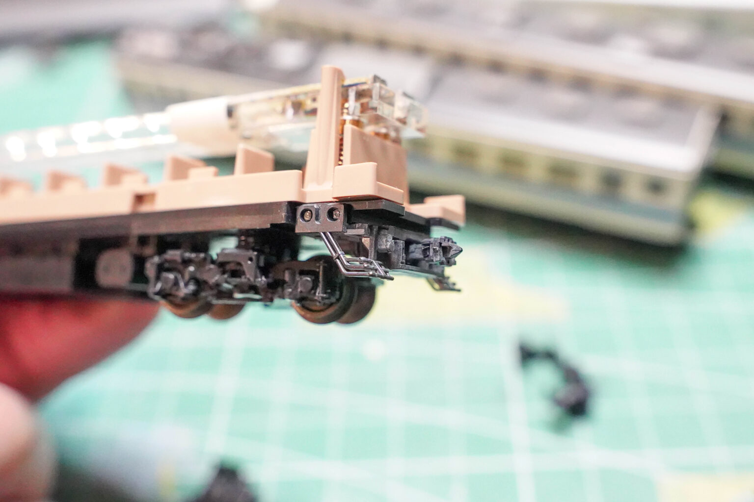 【レビュー】TOMIX PZ6296床下部品（TNカプラー空気配管付用・黒） - 屋根裏留置線